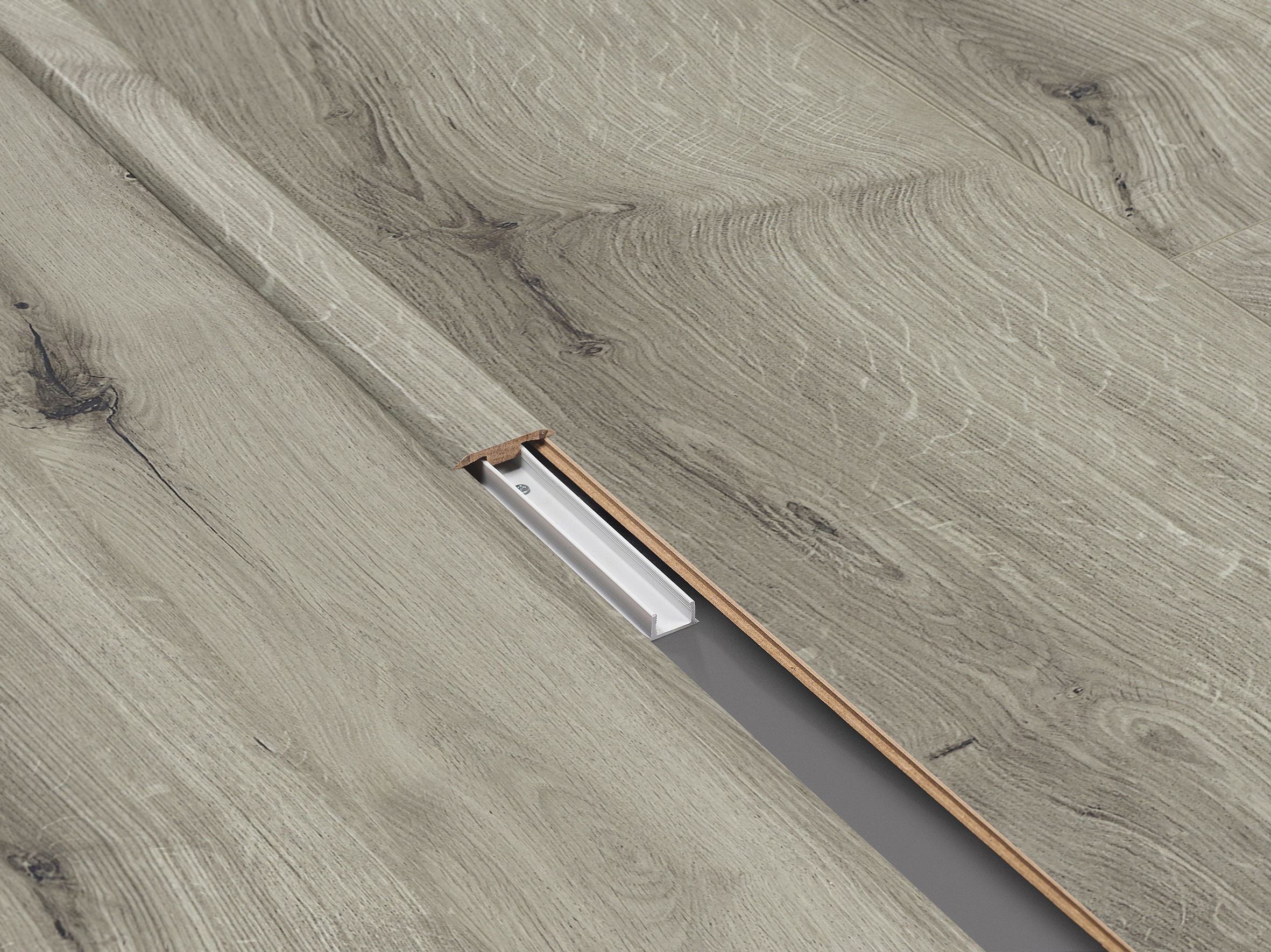 BerryAlloc T-list Gyant Light Grey 2,4m | Monter.no